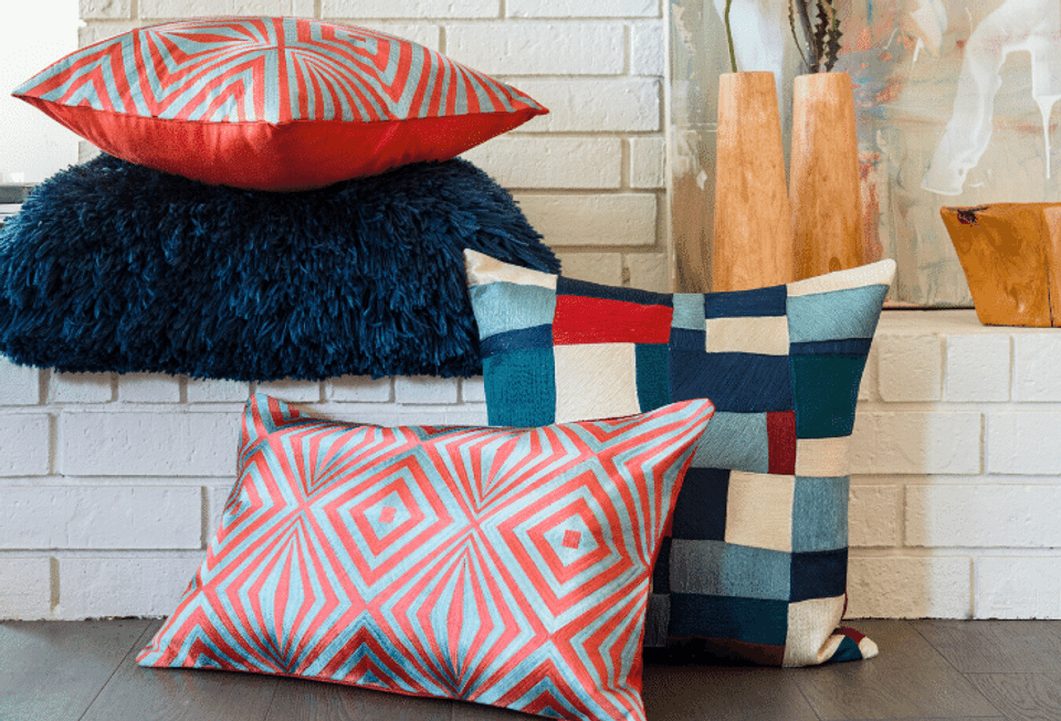 Decorative Pillows add an Instant Update to a Room – Rug Fashion Store